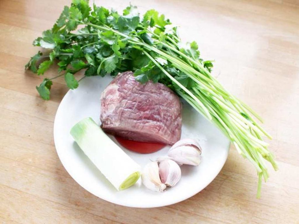 Rau Mùi Tây Xào Thịt Bò - Công Thức Và Bí Quyết Ăn Ngon